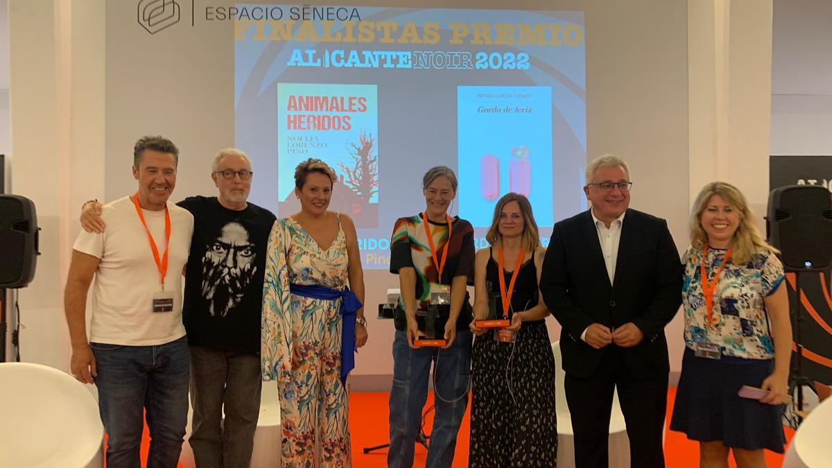 Noelia Lorenzo Pino y Esther García Llovet ganan ex aequo el premio ...