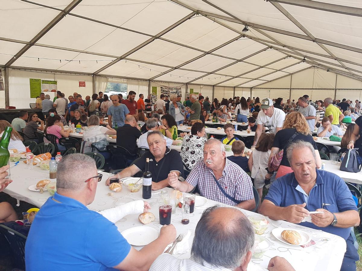 Pañeda, a dos carrillos en su primera jornada de fiestas