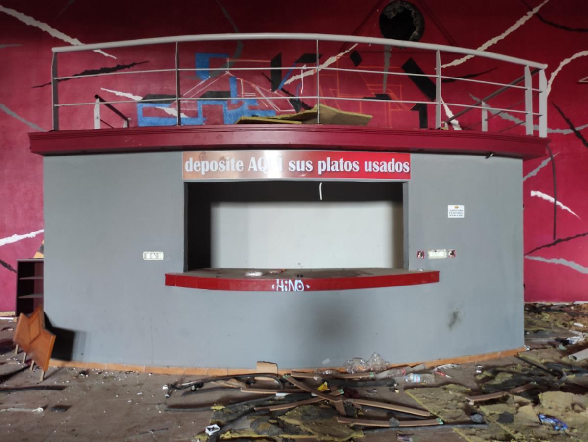FOTOS | Así está la discoteca Pirámide de Cabanes 20 años después de su ...