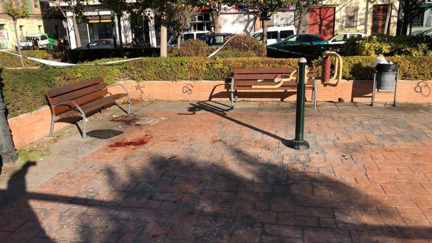 Hallan El Cadáver Apuñalado De Un Hombre En El Distrito Marítimo De