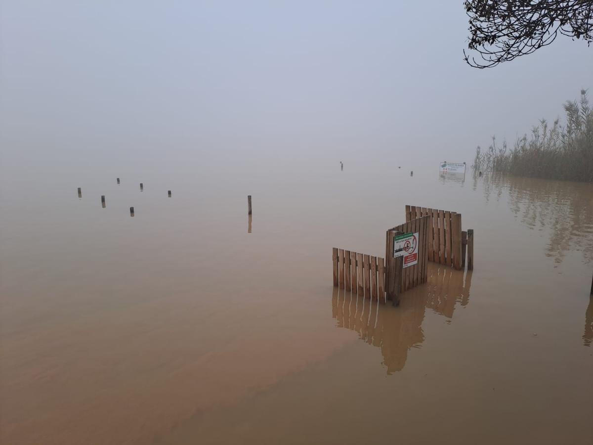 DANA VALENCIA: El lago de l'Albufera aumenta a un nivel que recuerda a la Pantanà de Tous