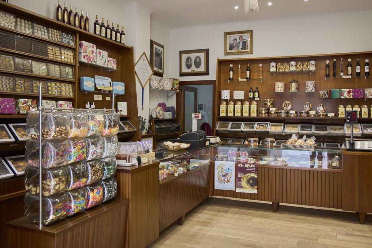FORN BARCELONETA FIGUERES | Més de cent anys de galetes, borregos i ...