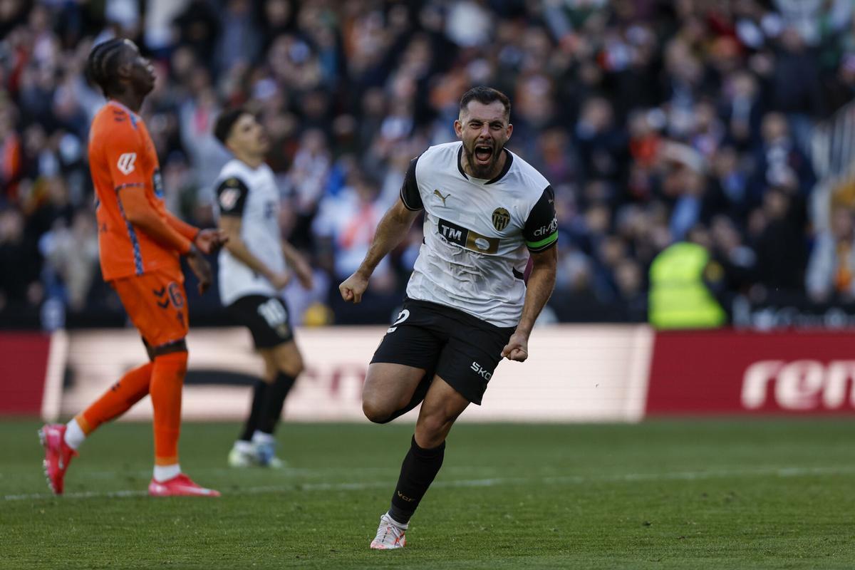 VALENCIA - CELTA: Las notas a los jugadores del Valencia