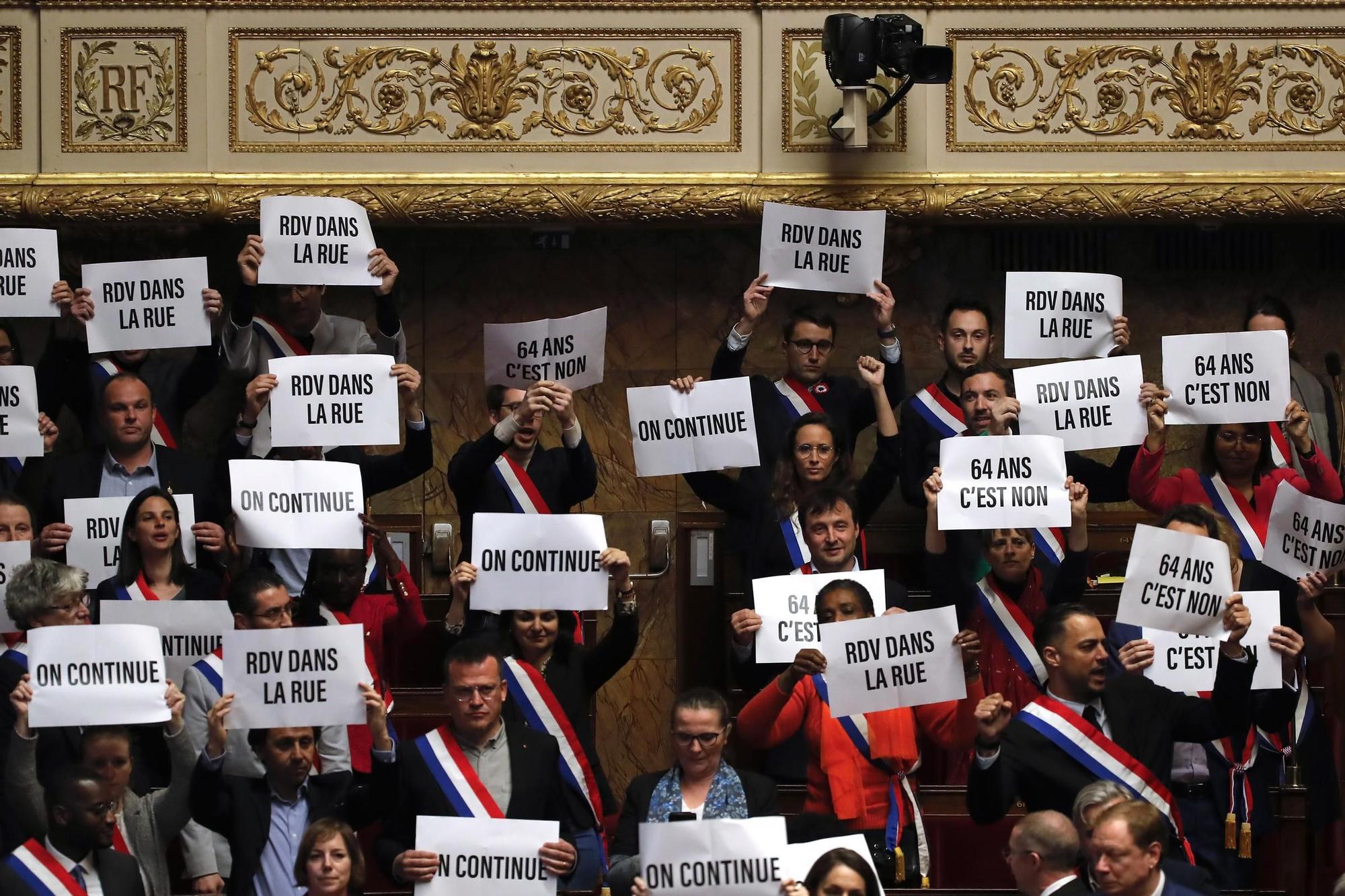 La Moción De Censura Contra El Gobierno Francés Fracasa Por Solo 9