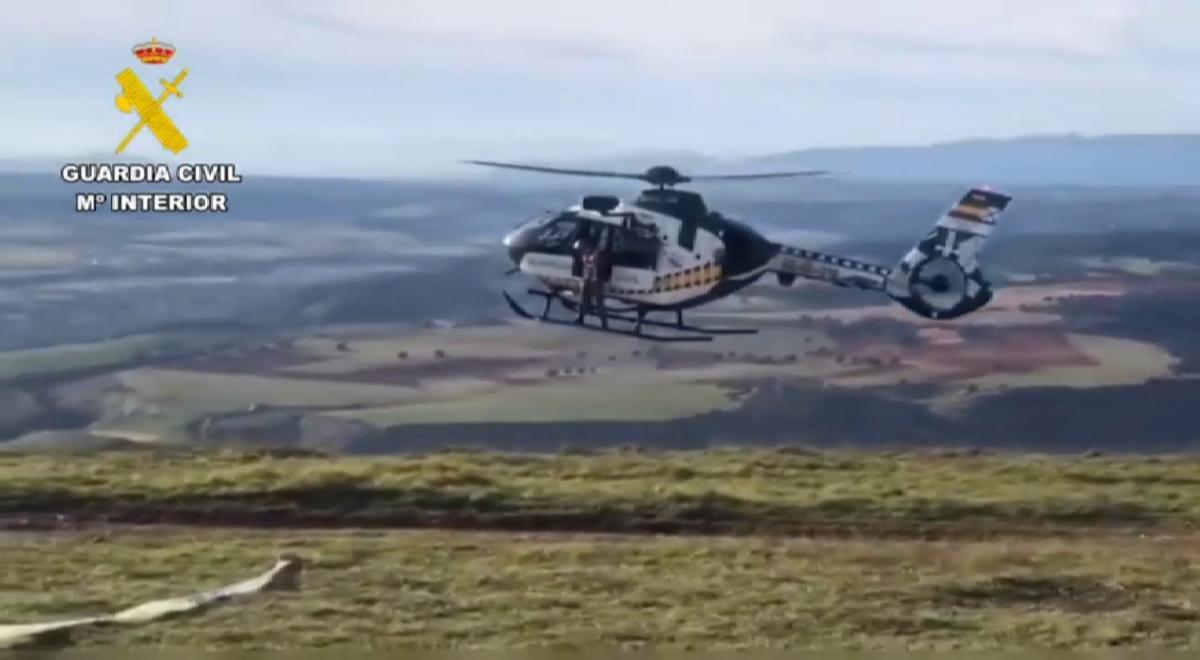 Mueren dos personas al estrellarse con una avioneta en Guadalajara