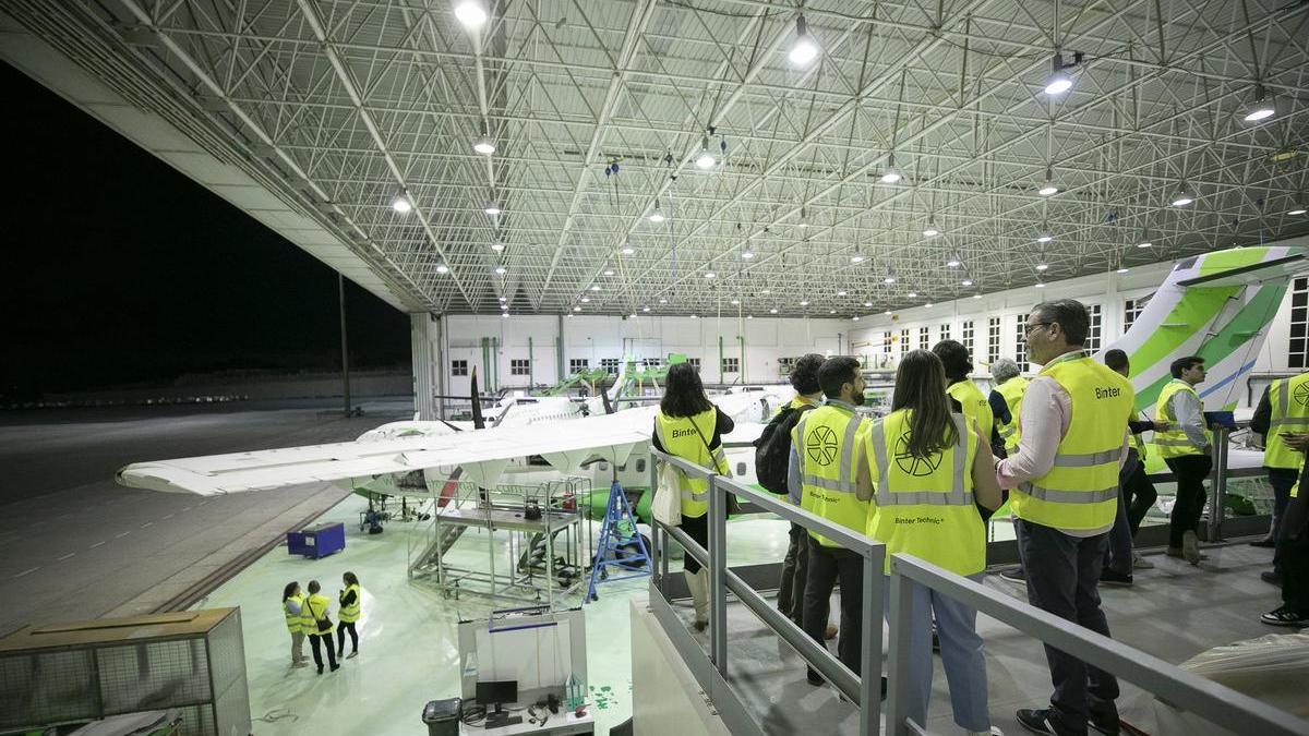 Binter reforzará la conexión aérea entre Zaragoza y Canarias