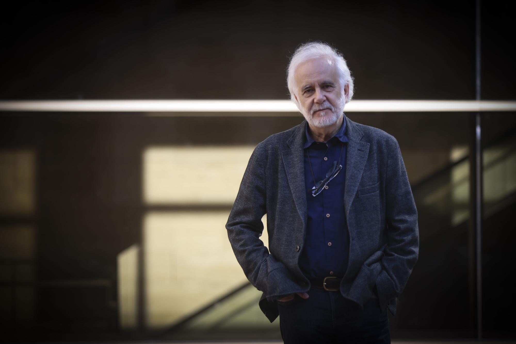 El Premio Nacional de Ensayo Ramón Andrés: "Vivimos en un mundo ...