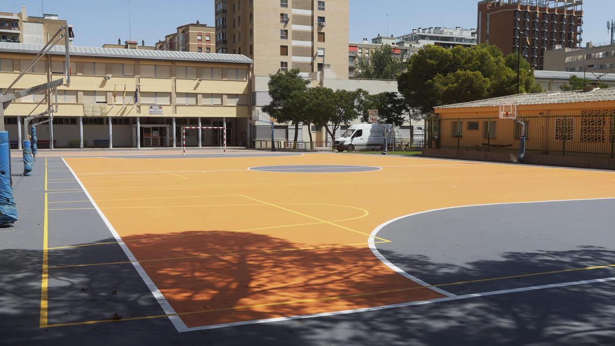 Una vuelta a las aulas en Aragón más cara y entre dudas por el nuevo ...