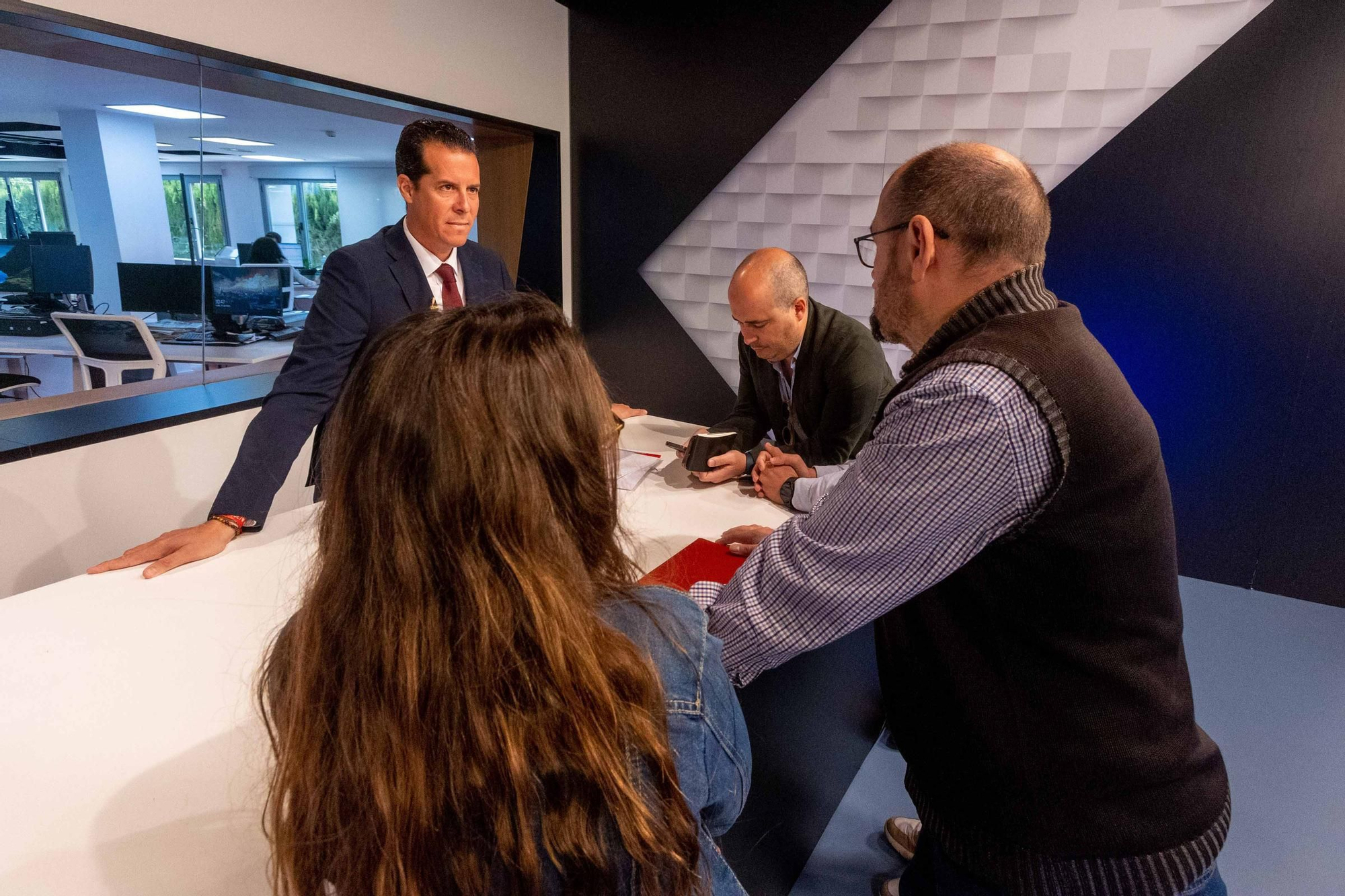 Debate Electoral De Los Candidatos De Elda En InformaciÓn