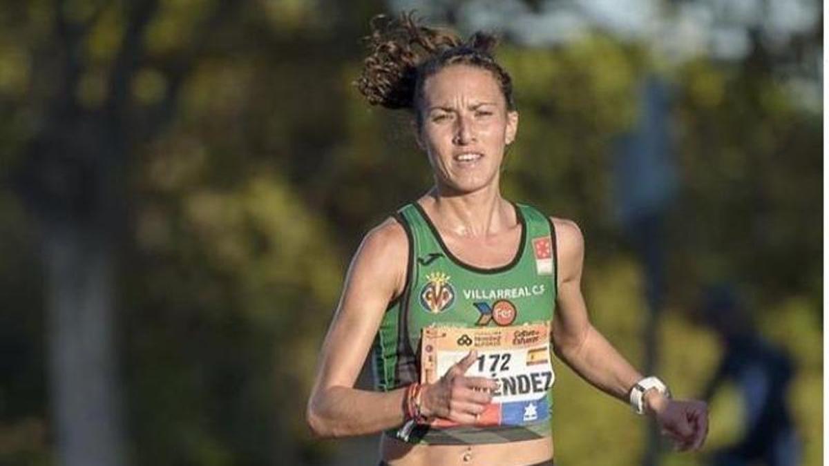 Laura Méndez, subcampeona de España y nuevo récord autonómico de Medio ...