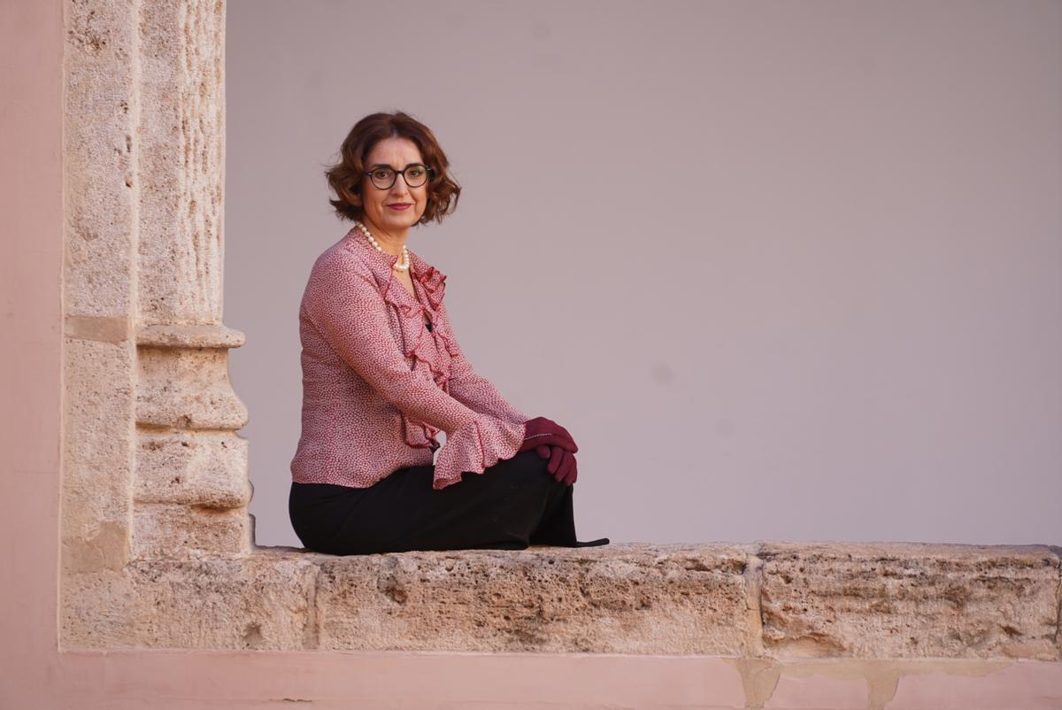 Alaquàs proyecta una exposición de las noticias de la periodista Laura ...