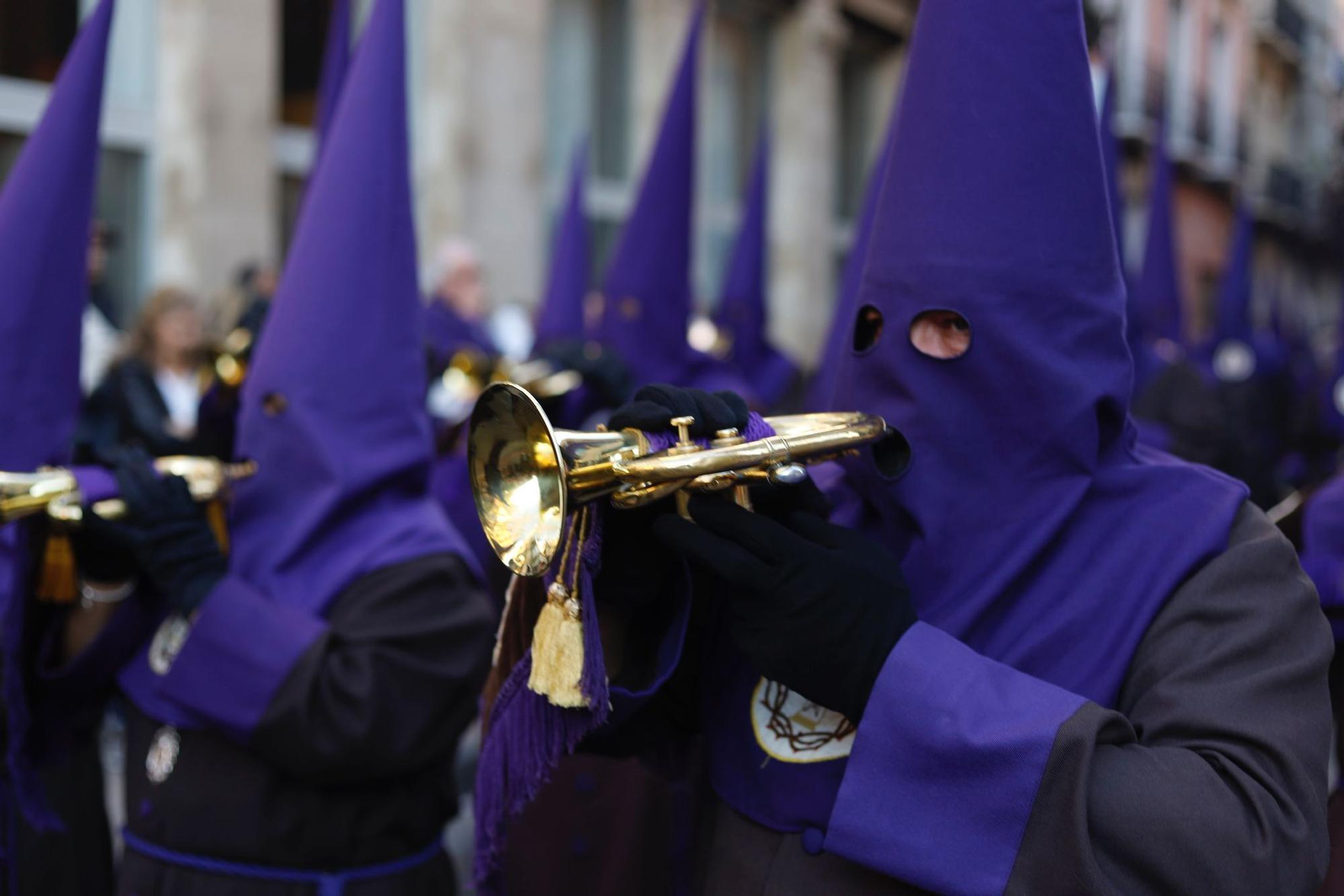 FOTOGALERÍA | Zaragoza se llena de capirotes y bombos en la procesión ...