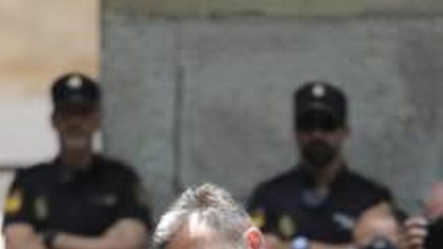 Lo mucho es poco y lo poco es mucho - Información