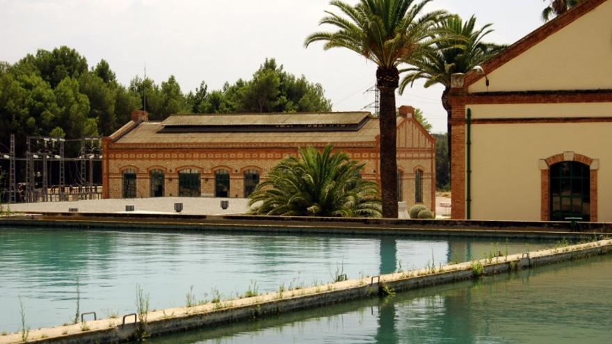 Evacúan los alrededores de la presa de Manises por una reacción química