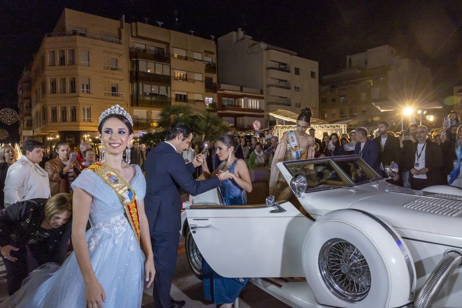 La Gala de Coronación de la Reina de la Sal 2024/ 2025 de Torrevieja ...