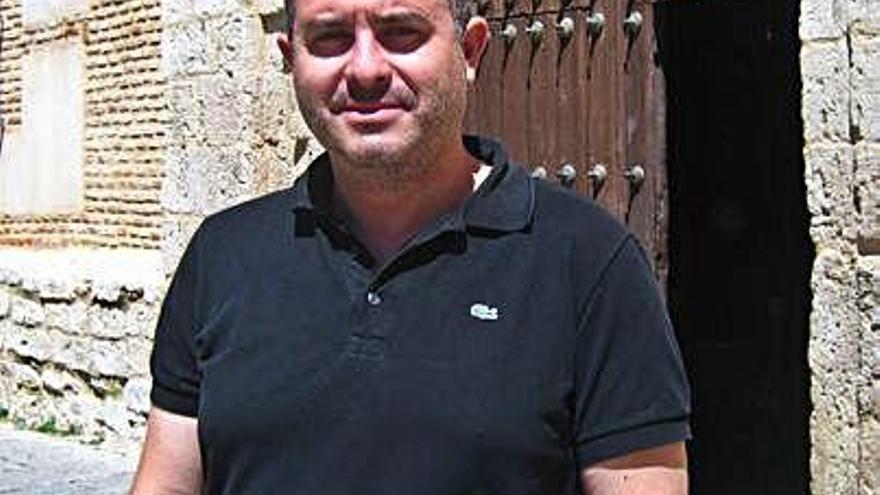 David Rivas lanza su primer trabajo discográfico con el título "Miradas"