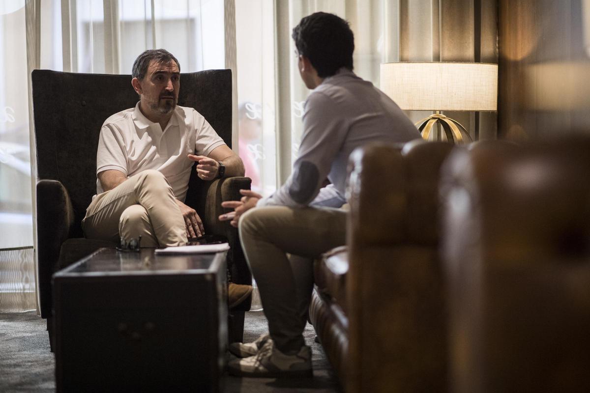 Ignacio Escolar en Cáceres: «Alvise puede duplicar sus votos cuando ...