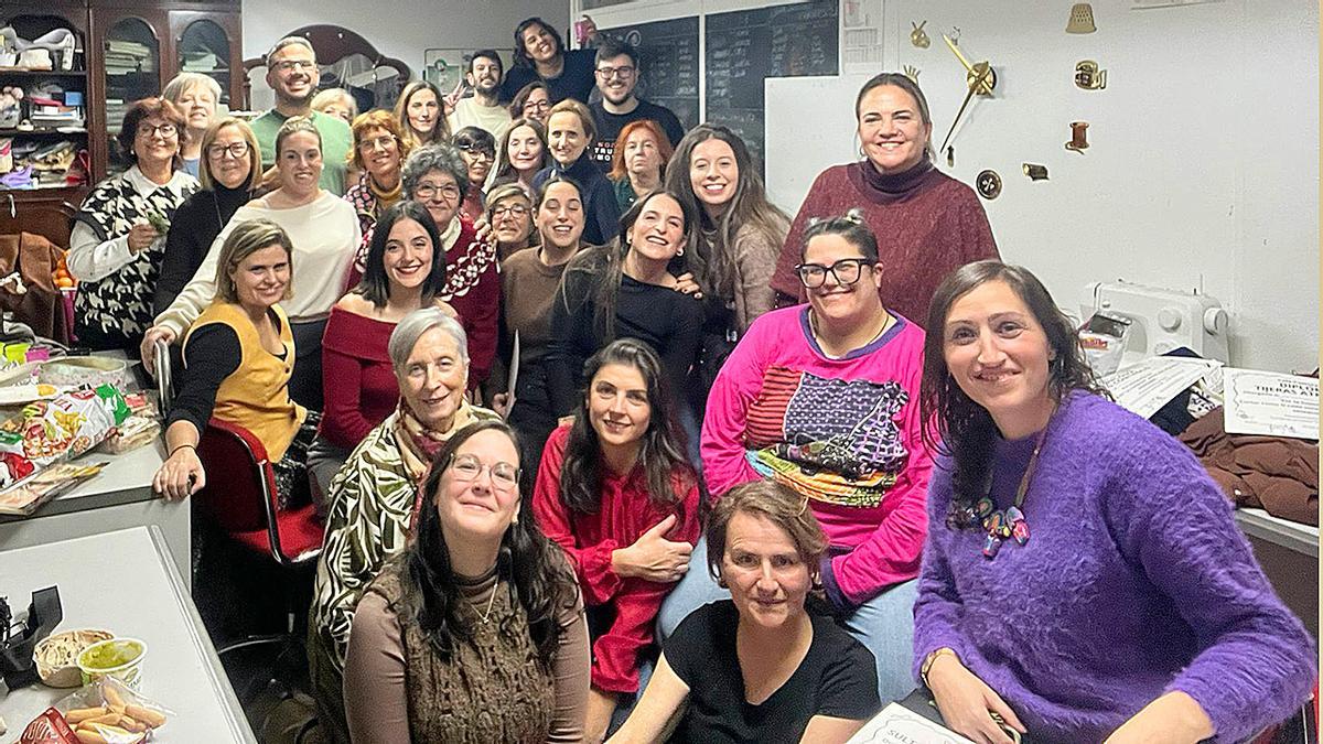 Mira Vigo: Café Costura Social Club, MutaSons y Hey Hematoma