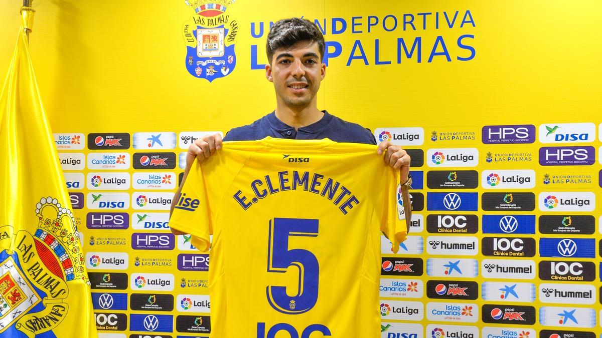 El Real Zaragoza ultima la cesión sin opción de compra de Enrique Clemente