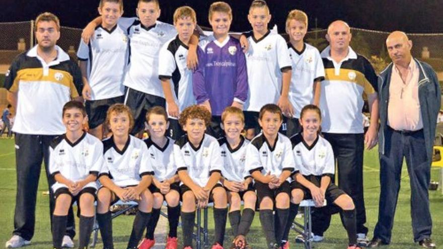 El Pla de na Tesa F.C. presenta sus equipaciones - Diario de Mallorca