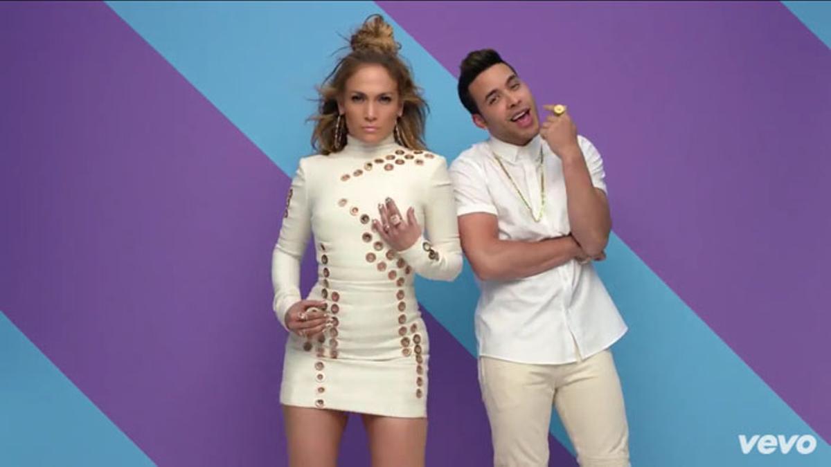 Jennifer López y sus 4 looks para el videoclip Back It Up - Woman