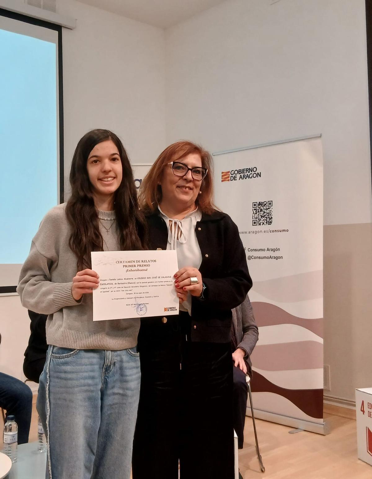 Dos alumnas del Colegio San José de Calasanz de Barbastro, premiadas en ...