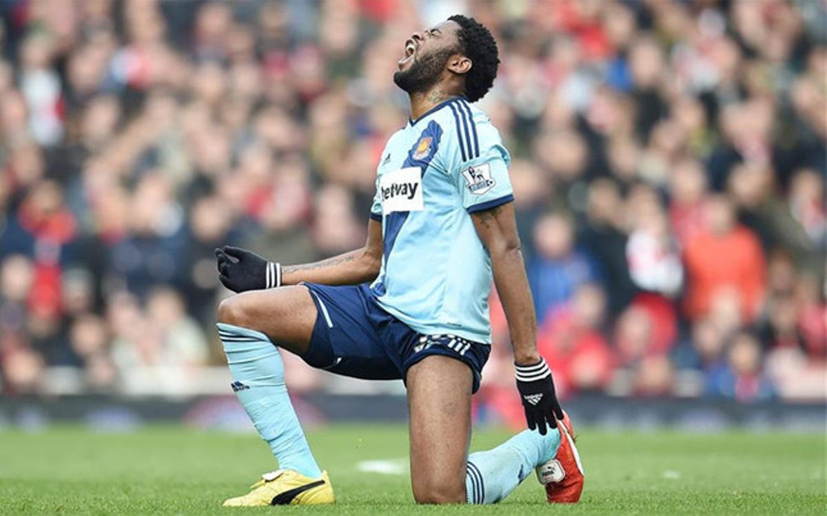 ¿Qué pasa con Alex Song?