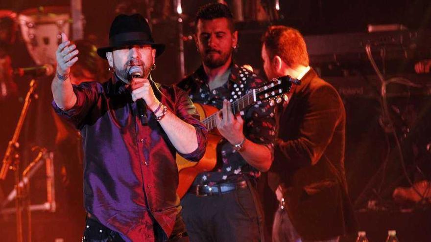 El Barrio arrasa en el Auditorio Mar de Vigo con su "Hijo del Levante"