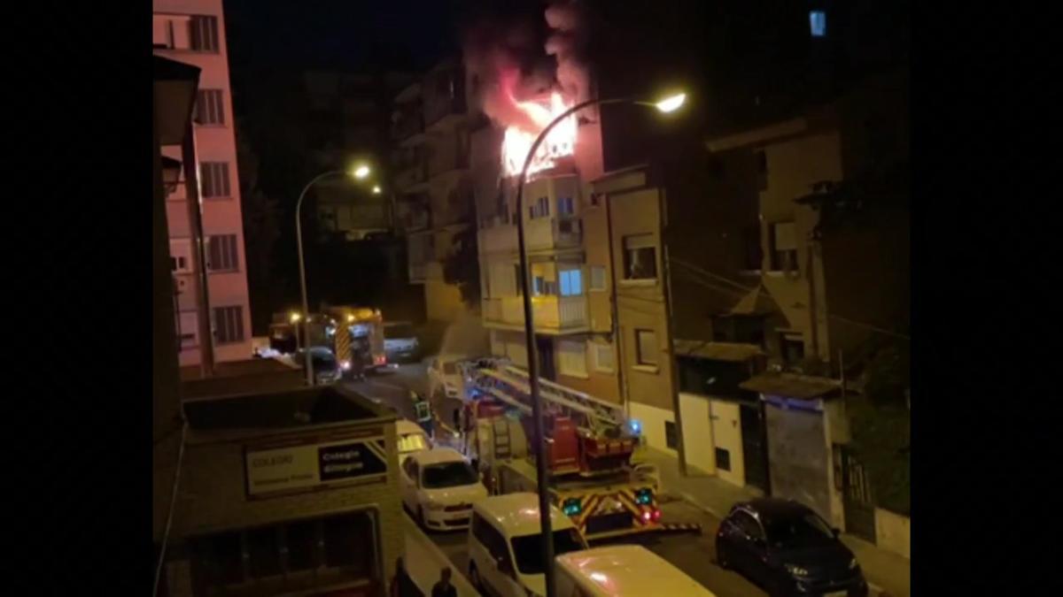 Mueren dos personas en el incendio de un piso en Madrid