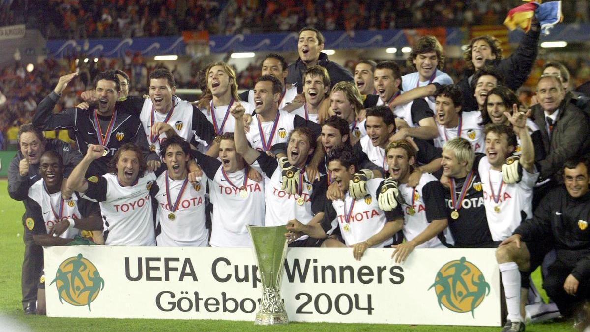 Valencia Leyendas del Triplete: Hora y televisión para ver el partido