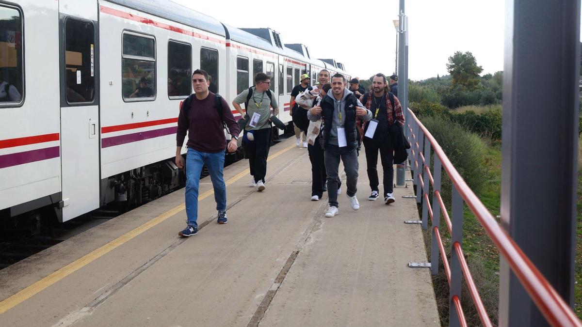 Averia línea C3 de Renfe: Un tren se queda parado en el Circuit Ricardo ...