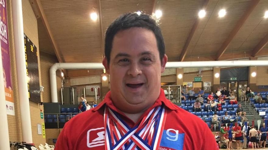Nacho Gil conquista ocho medallas en un mes
