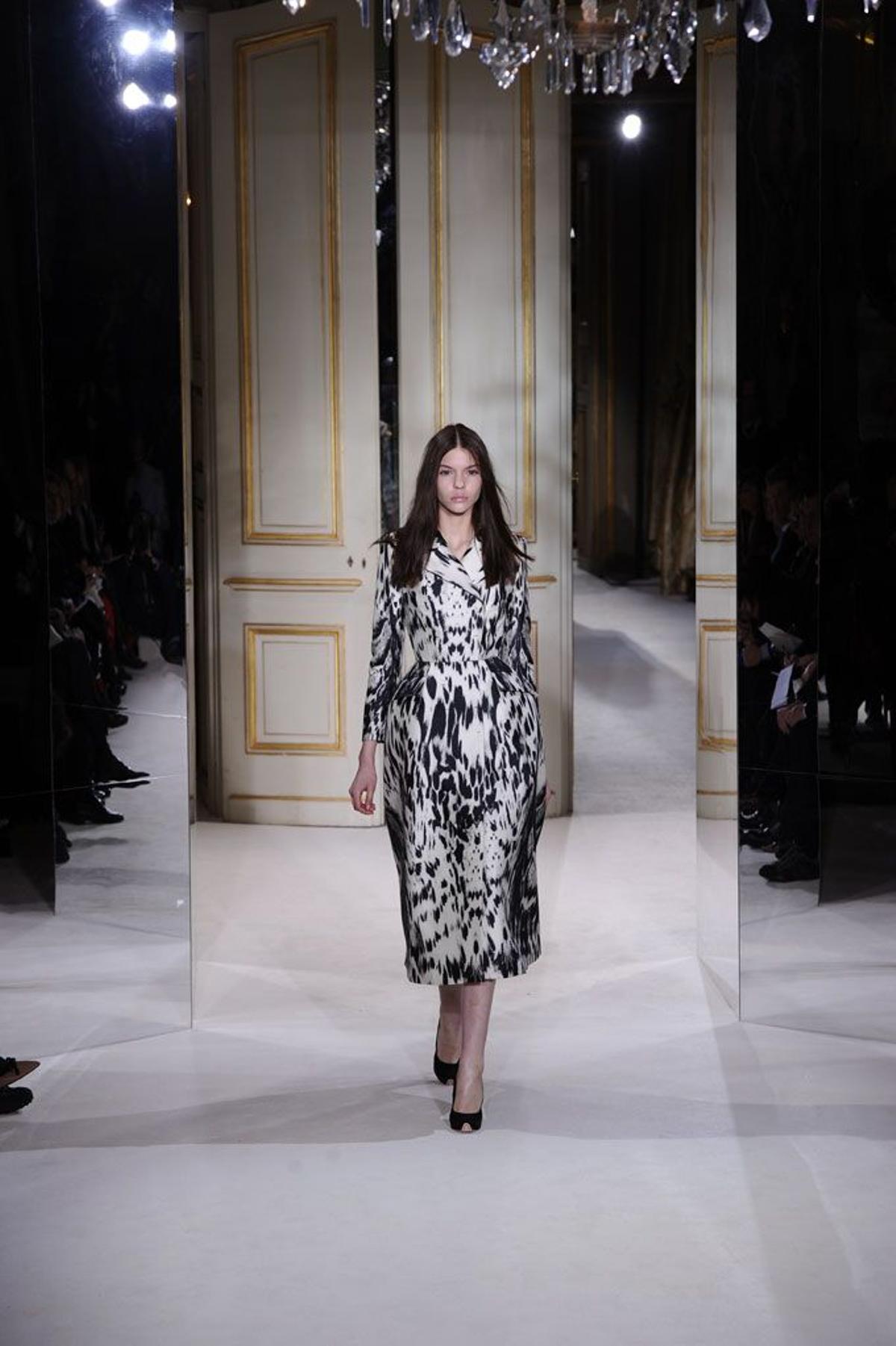 Giambattista Valli, un desfile de cuento - Woman