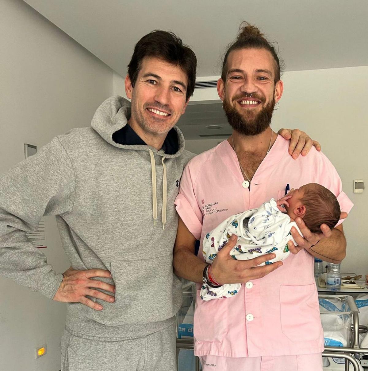 BEBÉS EN IBIZA: Marlo no esperó: un bebé nace en un coche frente al ...