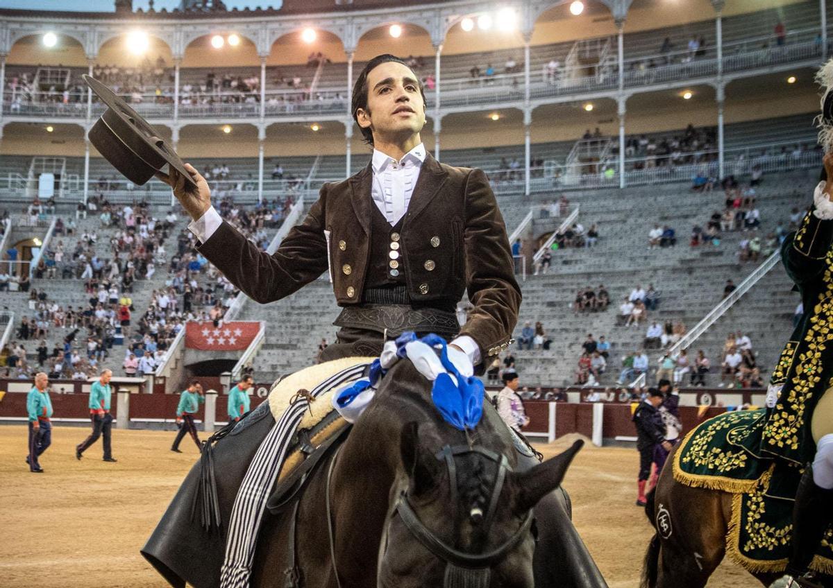Adrián Venegas: «En casa siempre hay que buscar la puerta grande»