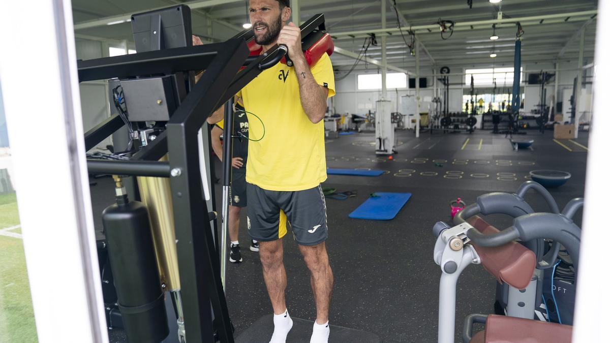 Pedraza inicia 2025 en el césped tras casi un año lesionado