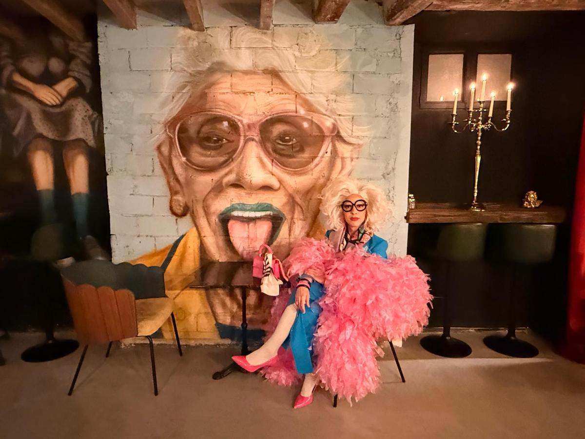 La Vieja del Visillo: el nuevo bar restaurante de Palma con vajilla de ...
