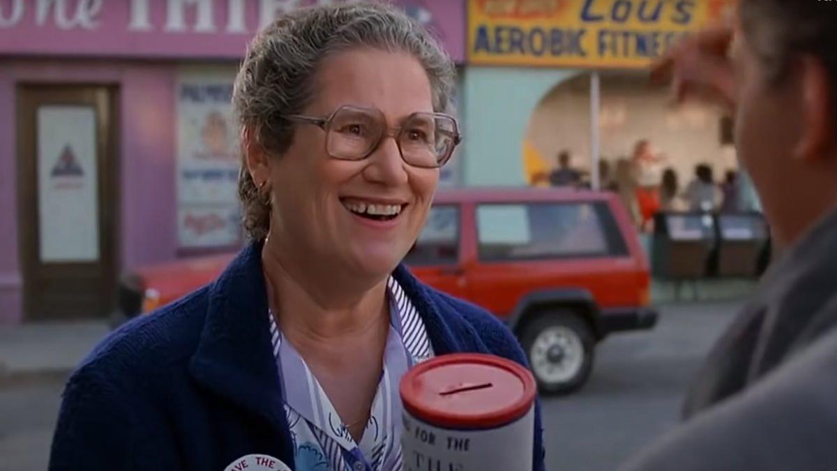 Muere Elsa Raven, actriz de 'Regreso al futuro' y 'Titanic'