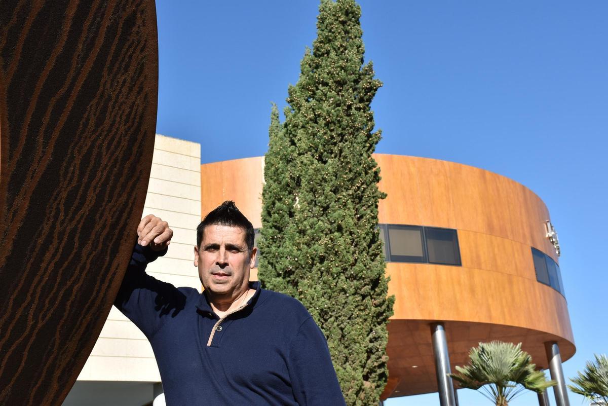 DOCUMENTALES DE IBIZA: Las aventuras de un genio ibicenco que se abrió ...