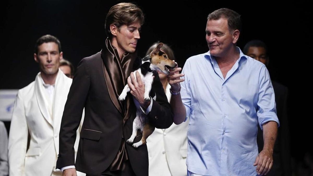 Oriol Elcacho desfila para Emidio Tucci