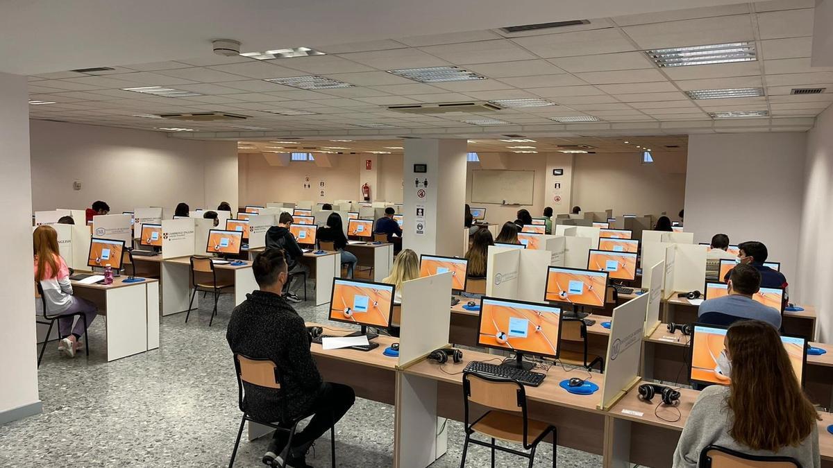 Los jóvenes malagueños que hayan obtenido alguna certificación ...