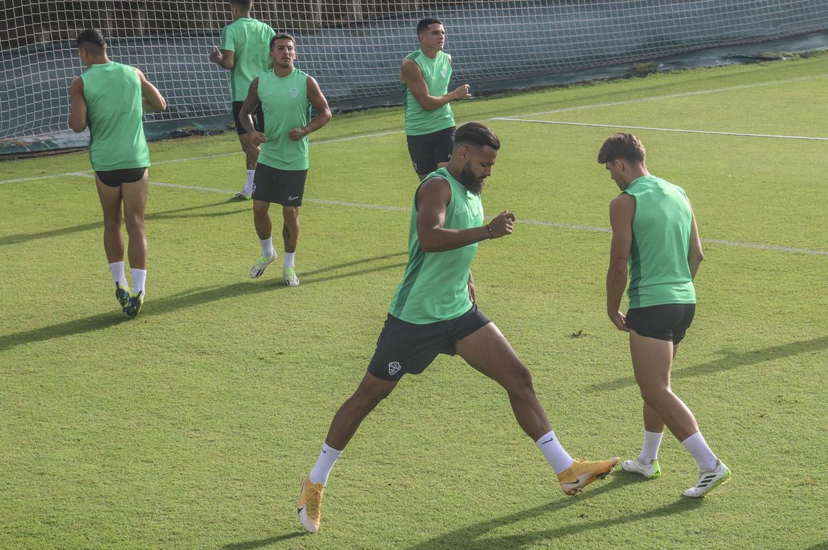 Diego González saldrá del Elche si trae una buena oferta y Mourad si ...