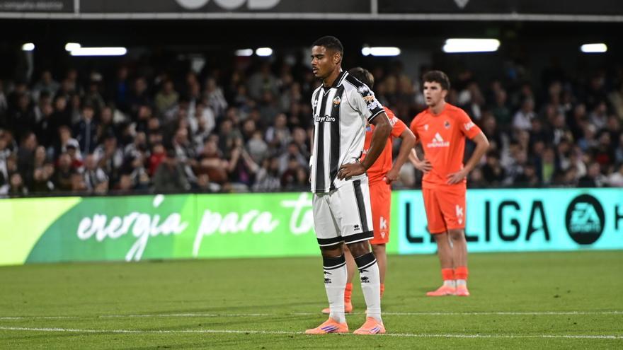 Douglas Aurelio undergoes another knee surgery for Castellón | News ...