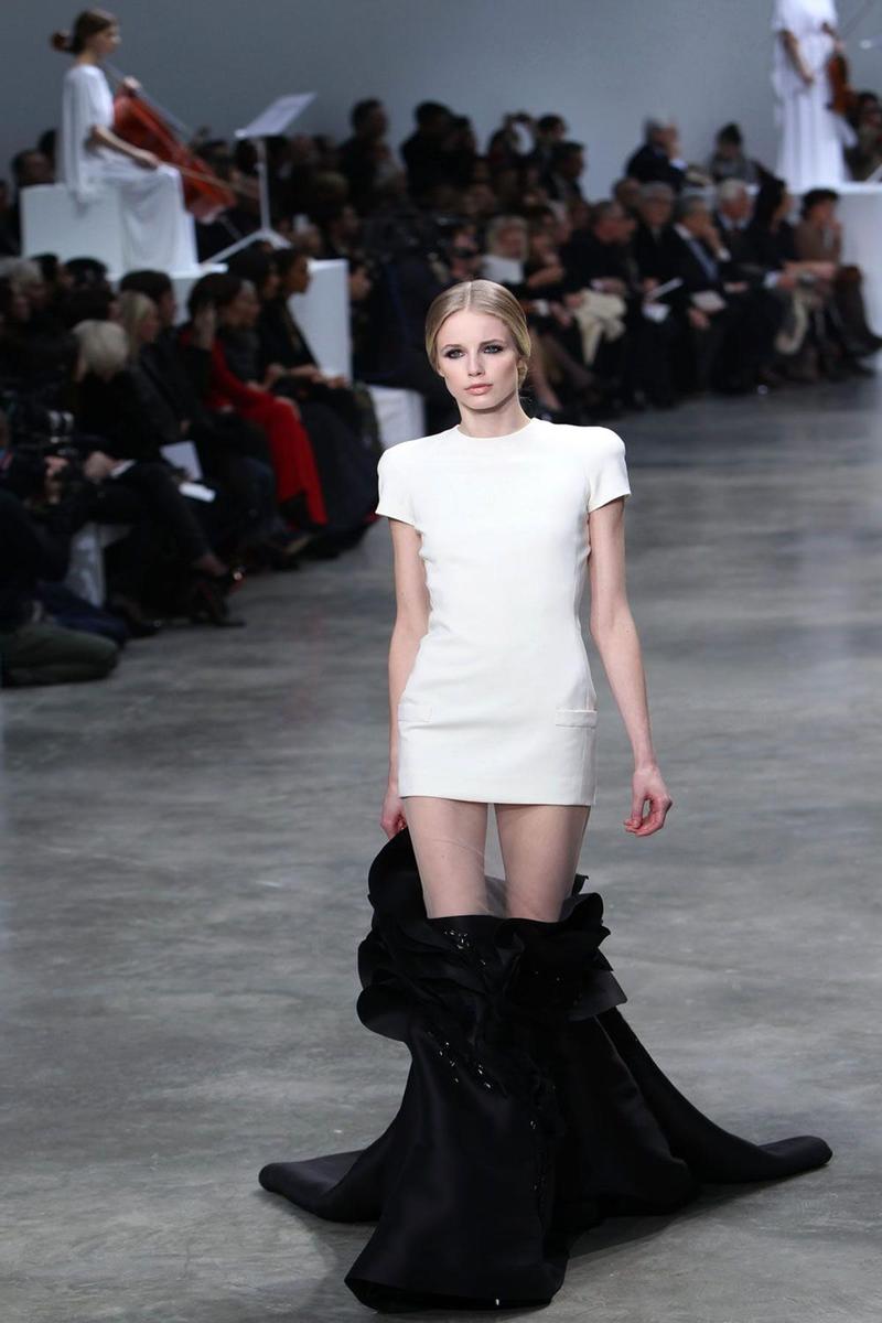 Stéphane Rolland, pura arquitectura - Woman