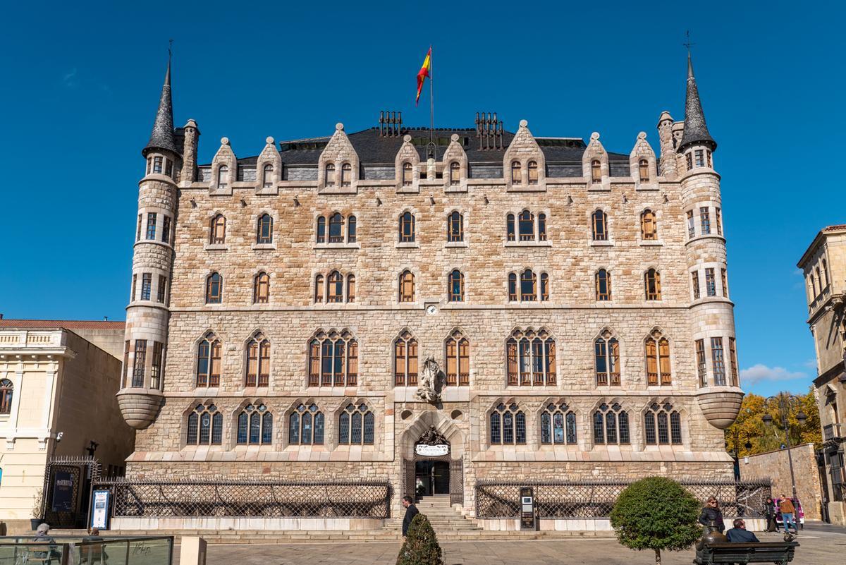 Ni la Sagrada Familia, ni la Casa Batlló: 5 monumentos espectaculares ...