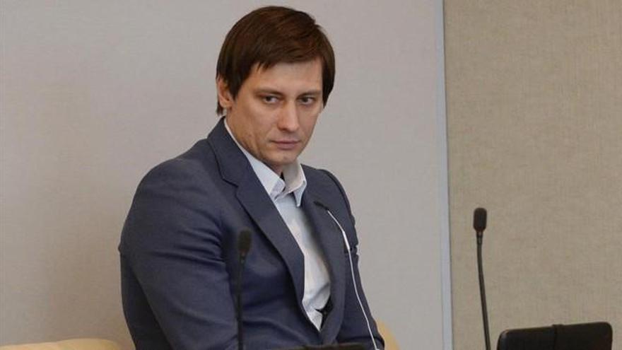 Dmitri Gudkov: "Vivimos la crisis más grave desde la desintegración de ...