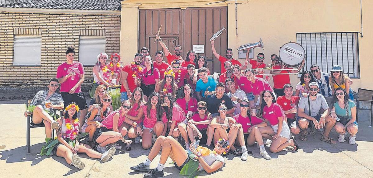 Bretó rinde honor a la Virgen de la Asunción