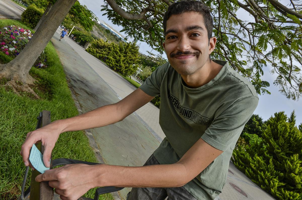 Jeziel Ruiz y sus mensajes positivos alrededor de la ciudad
