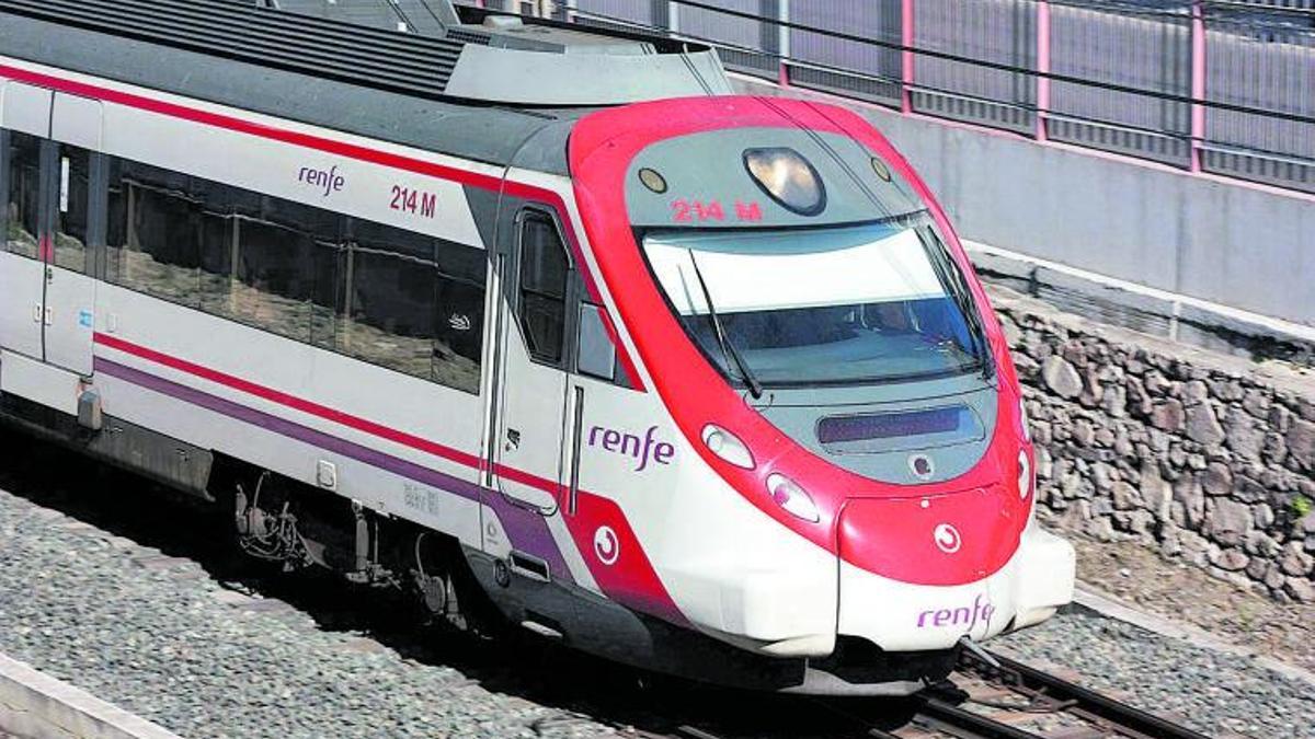 FERIA DE M LAGA 2025 Renfe Ampl a Las Plazas Y Los Horarios De FERIA DE M LAGA 2025 Renfe Ampl a Las Plazas Y Los Horarios De