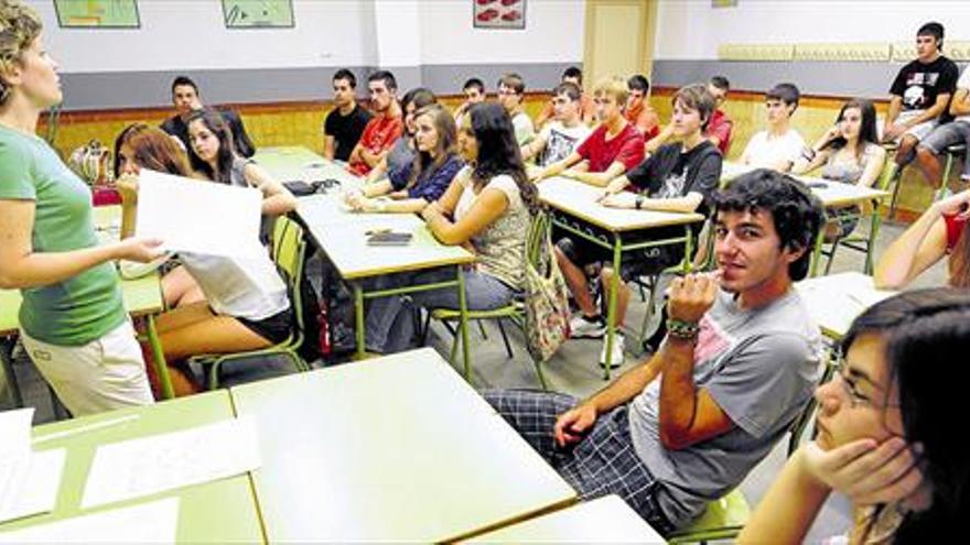 Solo el 8% de los institutos comienza el curso escolar con bancos de libros